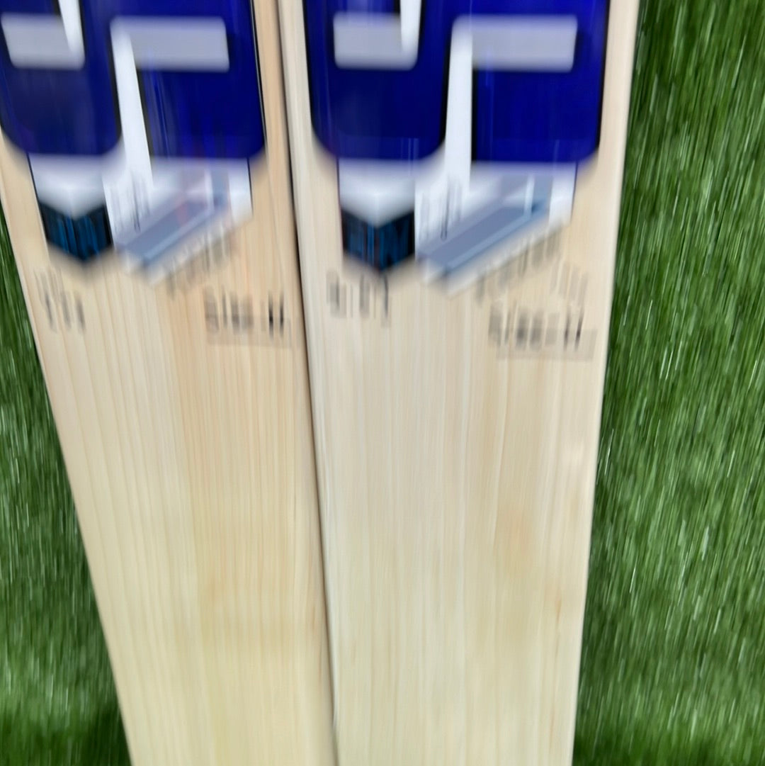 SS Sky Flicker Junior Cricket Bat