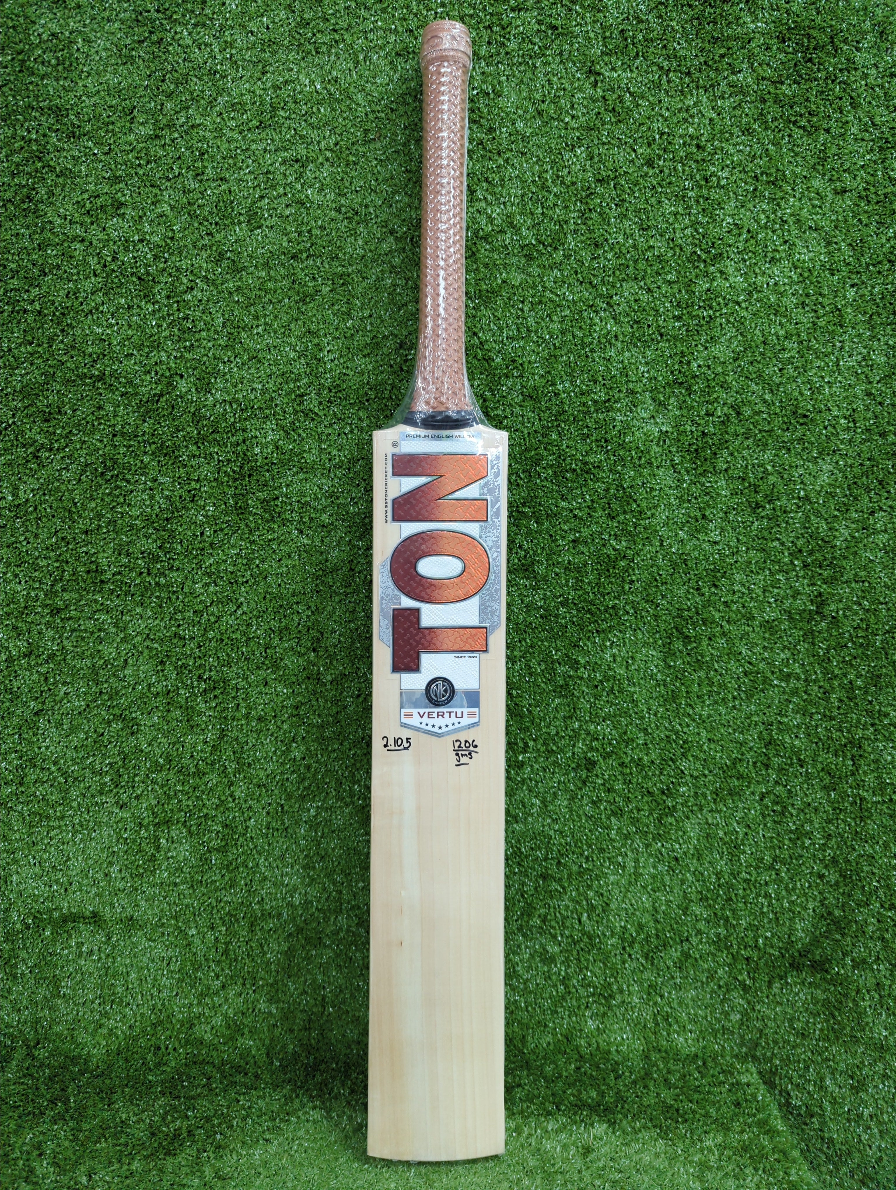 SS Ton Vertu English Willow Cricket Bat | TopCricketStore